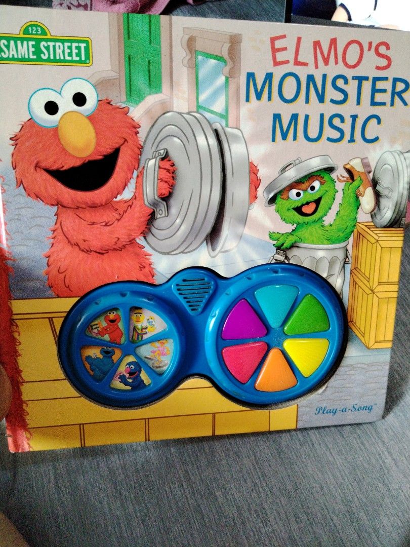Elmo's Monster Music, 興趣及遊戲, 書本 & 文具, 小說及非小說 - Carousell