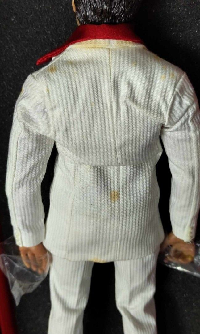 Enterbay Scarface: Tony Montana 1/6th scale scale (The Respect Version ...