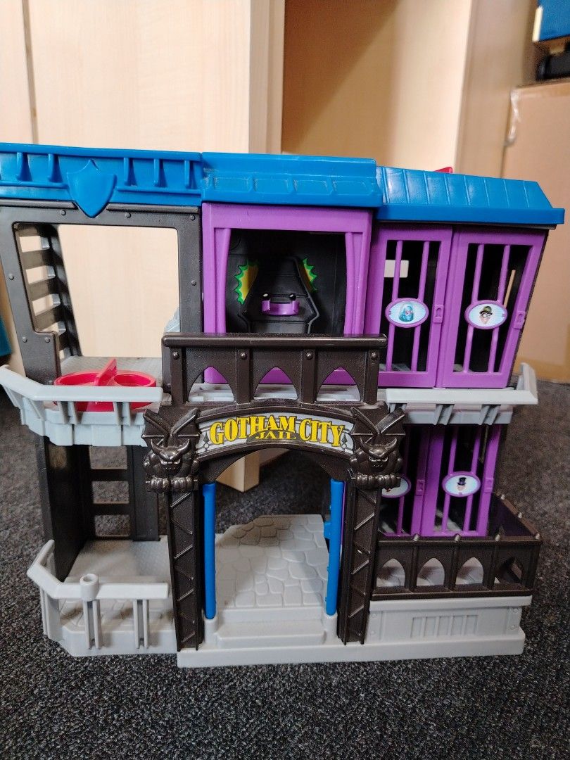 Imaginext Batman Gotham City Jail, Hobbies & Toys, Toys & Games on ...