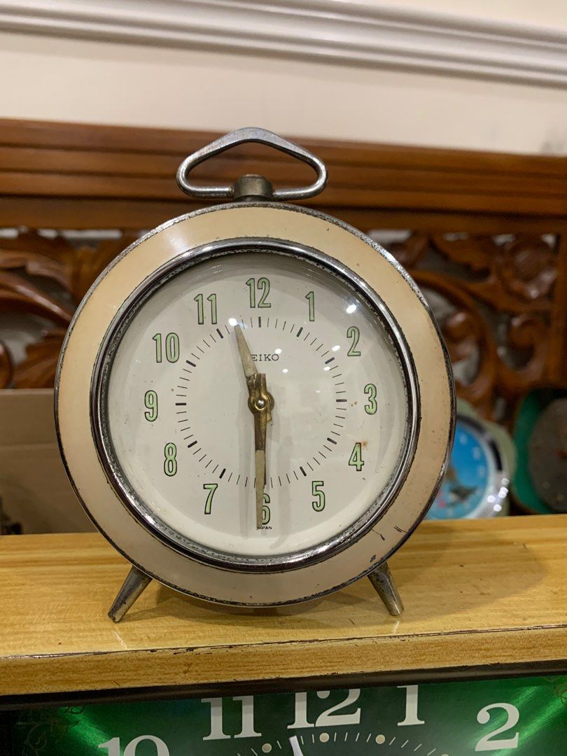 Jam Loceng SEIKO, Furniture & Home Living, Home Decor, Clocks on Carousell