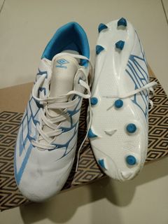 Kasut bola, Men's Fashion, Footwear, Boots on Carousell