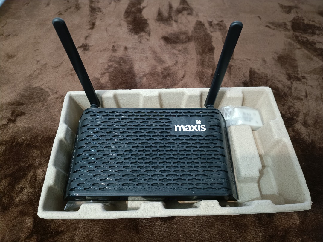 Maxis Aminia MA131 Dual Band Router 2.4GHz + 5GHz, Computers & Tech ...
