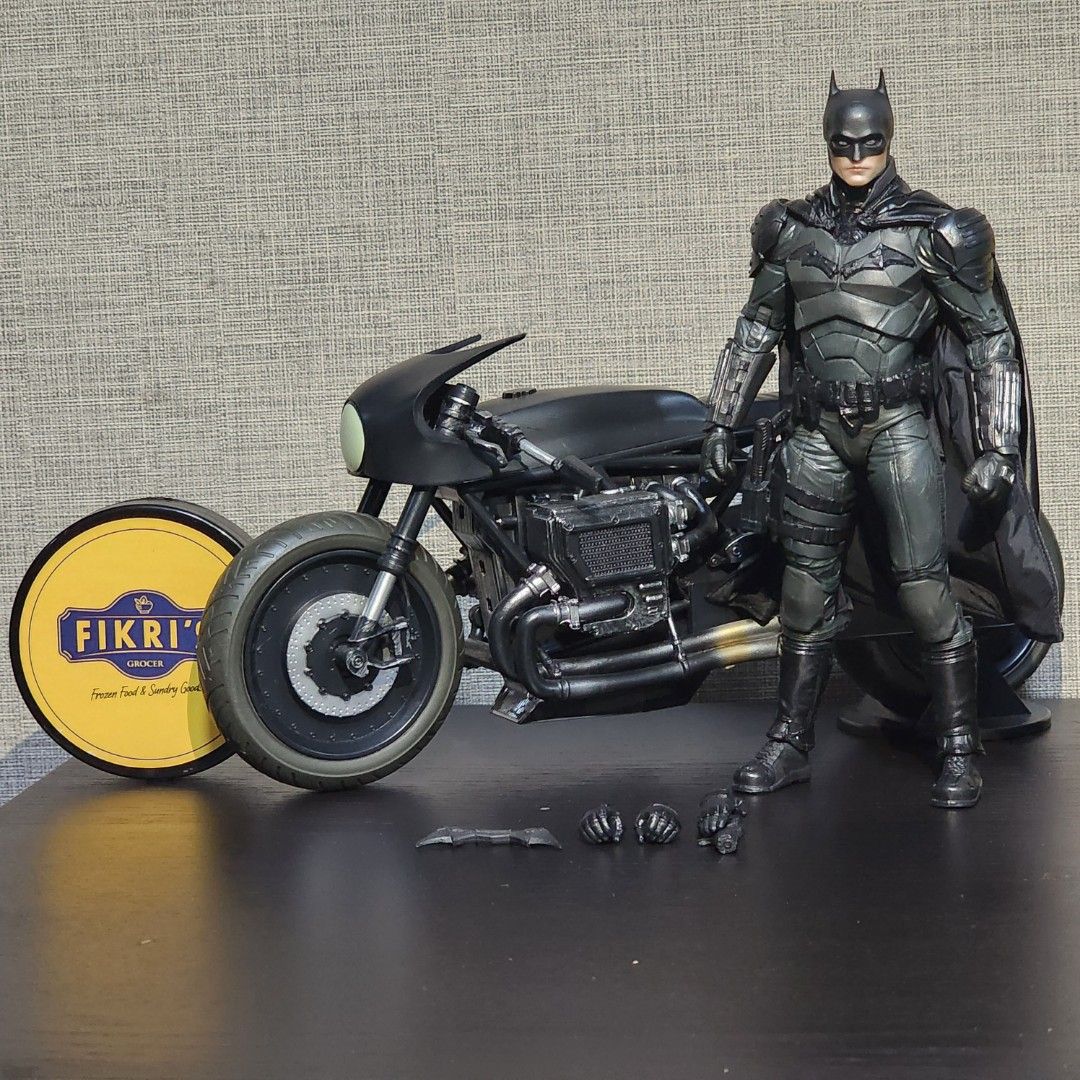 *Limited Time Sale* McFarlane The Batman & Batcycle (Set), Hobbies ...