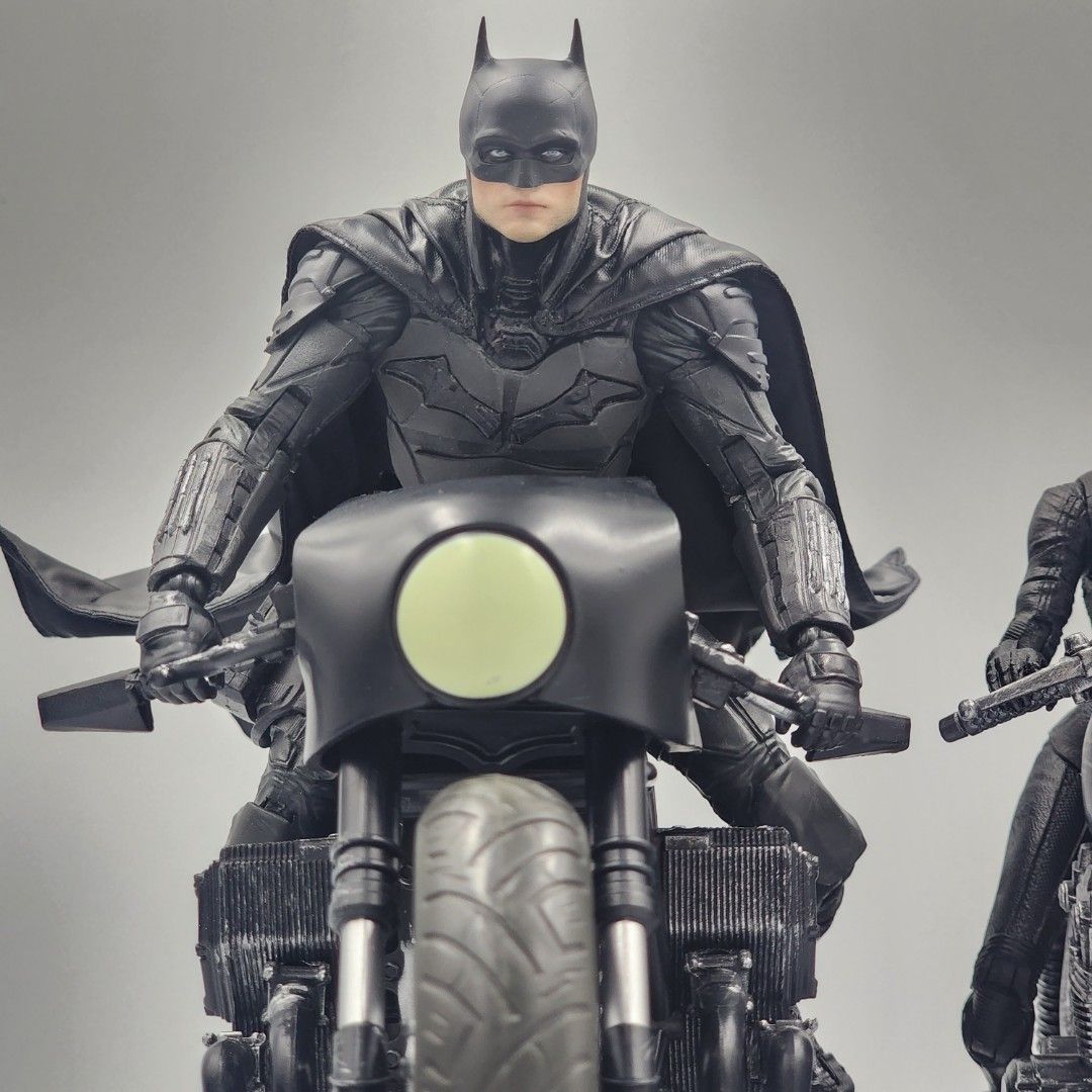 McFarlane The Batman & Batcycle (Set), Hobbies & Toys, Toys & Games on ...