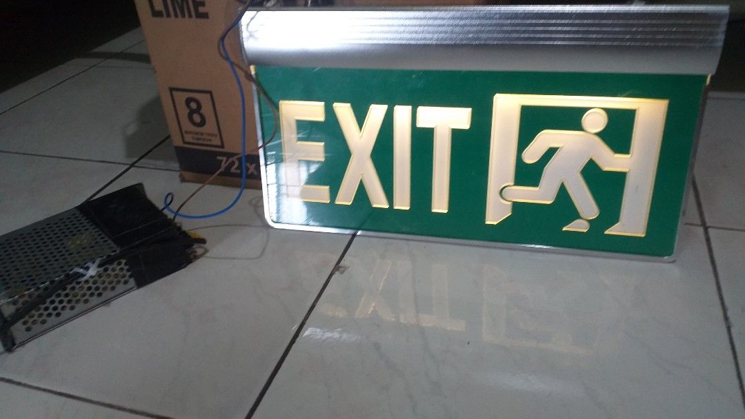 Neon sign Exit cocok utk petunjuk atau dekoratif, Antik, Pajangan di ...