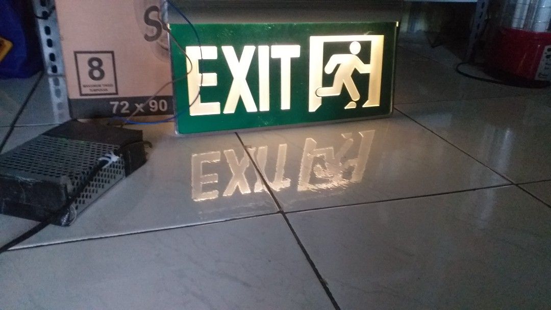 Neon sign Exit cocok utk petunjuk atau dekoratif, Antik, Pajangan di ...