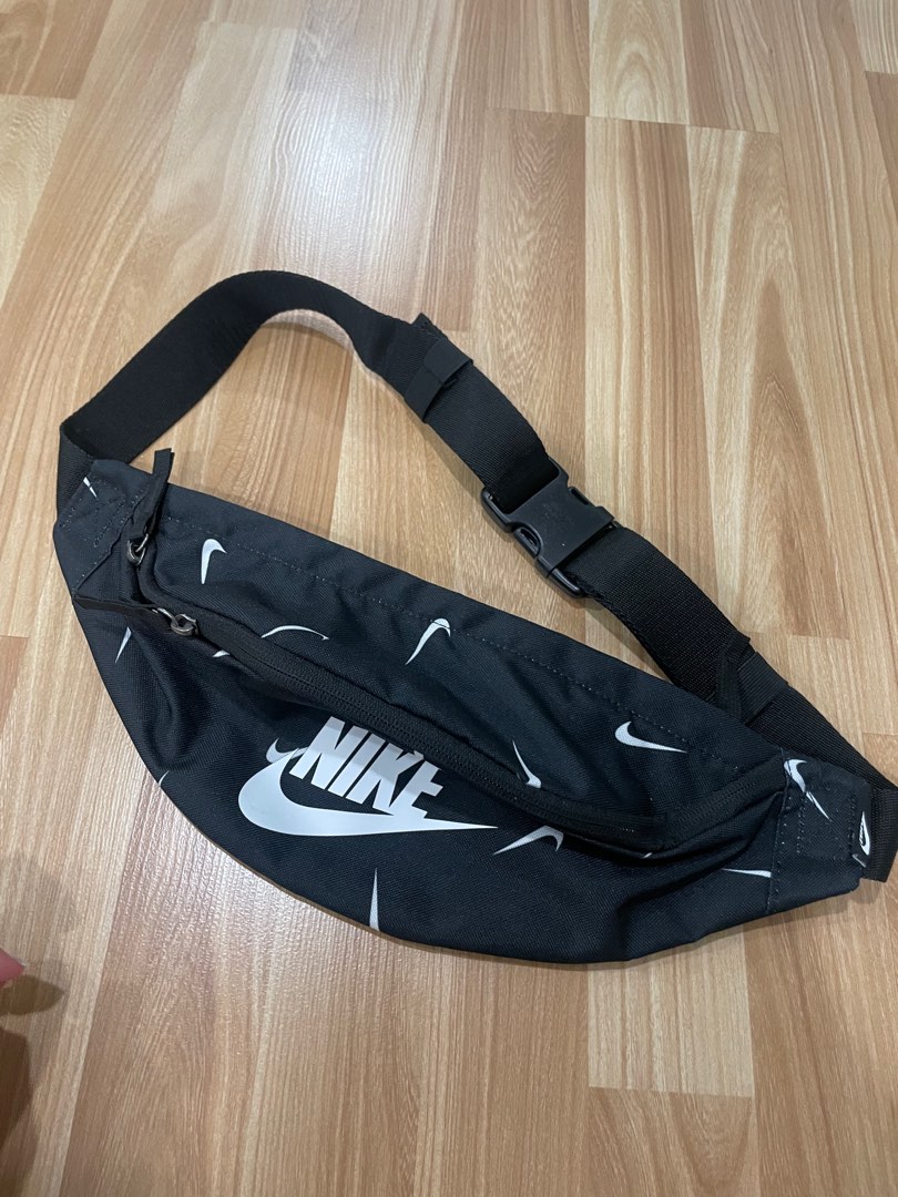 Nike bag, Fesyen Wanita, Tas & Dompet di Carousell