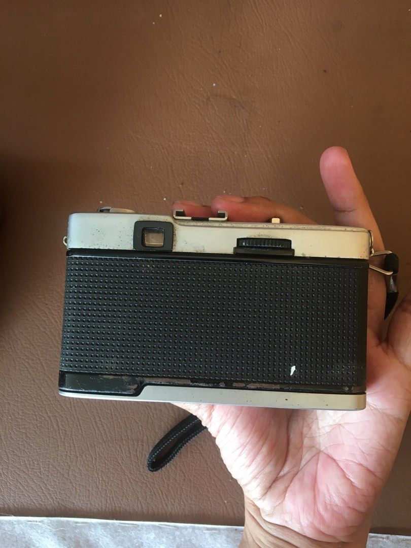 Olympus Trip 35 kamera analog jadul antik, Fotografi di Carousell