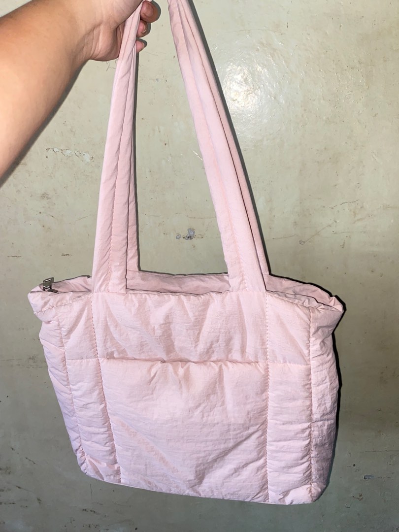 Pink Puffer/Poofy Shoulder Bag, Women's Fashion, Bags & Wallets ...