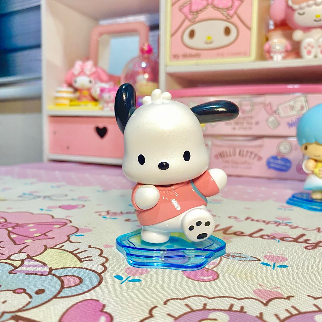Pochacco Back-to-Back Series Figure, Hobbies & Toys, Toys & Games on ...