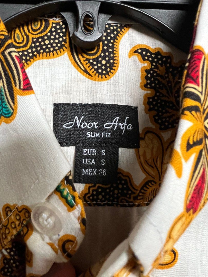 Premium Noor Arfa Batik Shirt, Men's Fashion, Tops & Sets, Formal ...