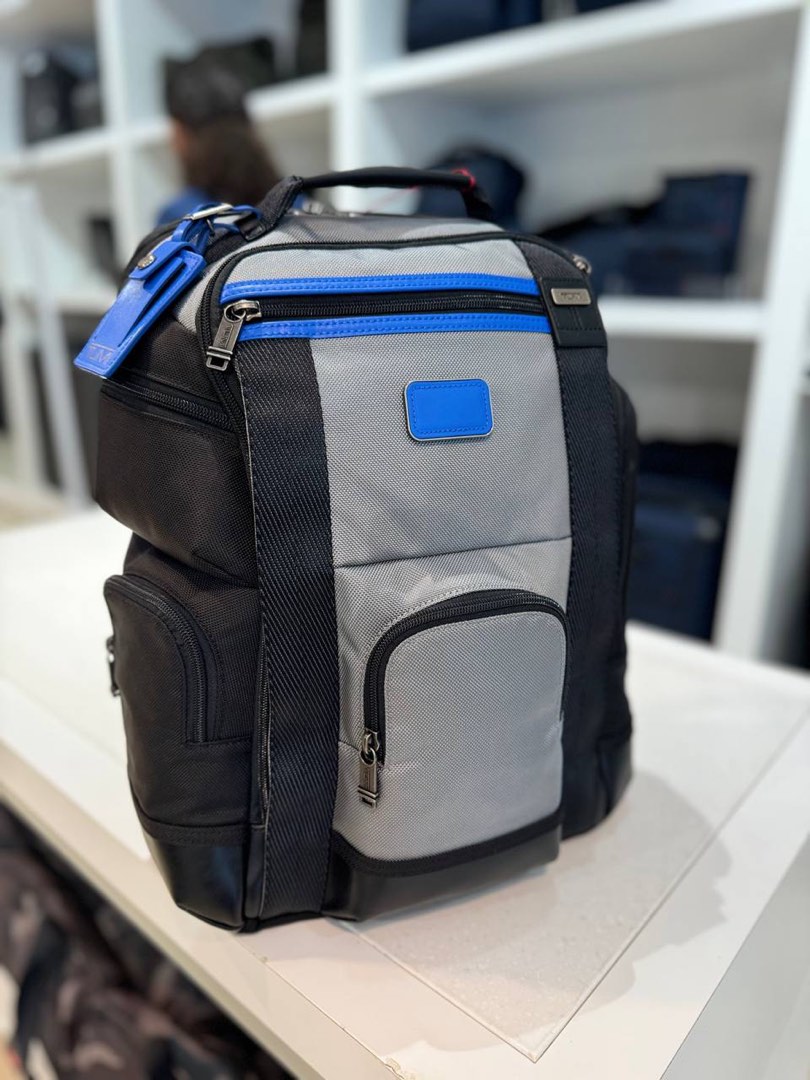 (PREORDER) HEDRICK DELUXE BRIEF PACK, Men's Fashion, Bags, Backpacks on ...