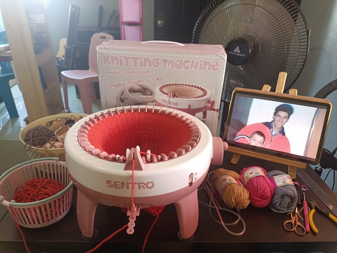 Sentro Knitting Machine 40 pins, Commercial & Industrial, Industrial ...