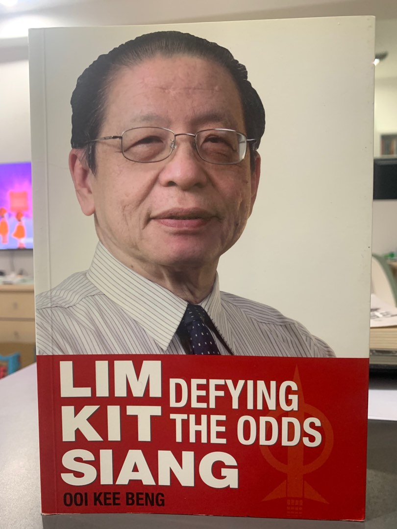 SIGNED COPY: Lim Kit Siang - Defying The Odds by Ooi Kee Beng RM30 ...