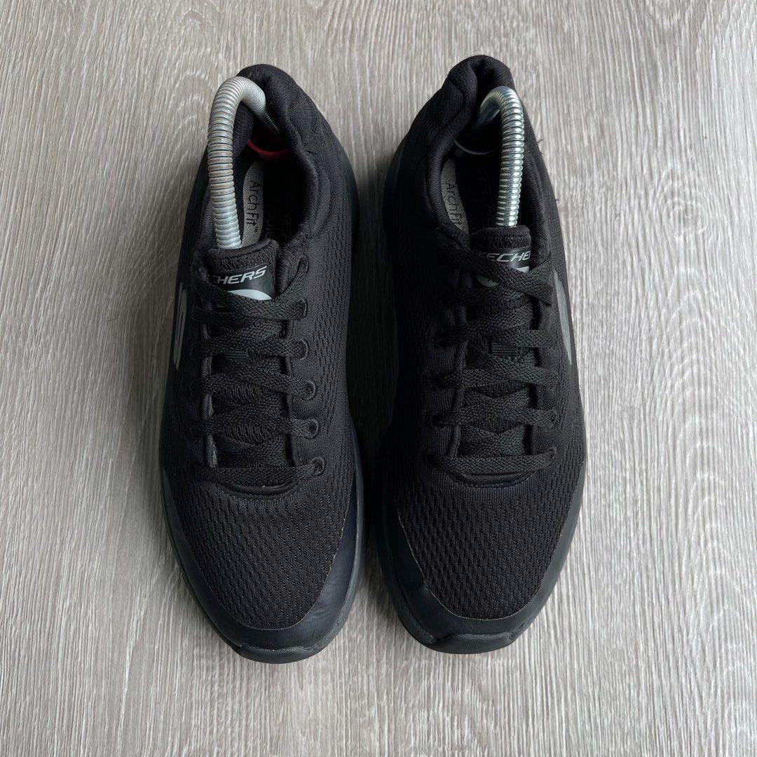 skechers arch fit 6uk, Men's Fashion, Footwear, Sneakers on Carousell