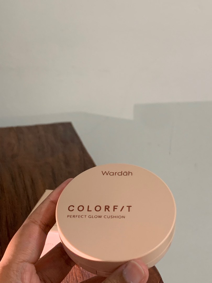 Wardah colorfit perfect glow cusion, Beauty & Personal Care, Face ...