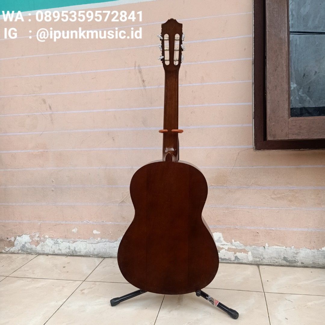 Yamaha C370 Original Gitar Klasik (Seri di atas C315) + Senar Baru Nilon, Musik & Media, Alat di ...