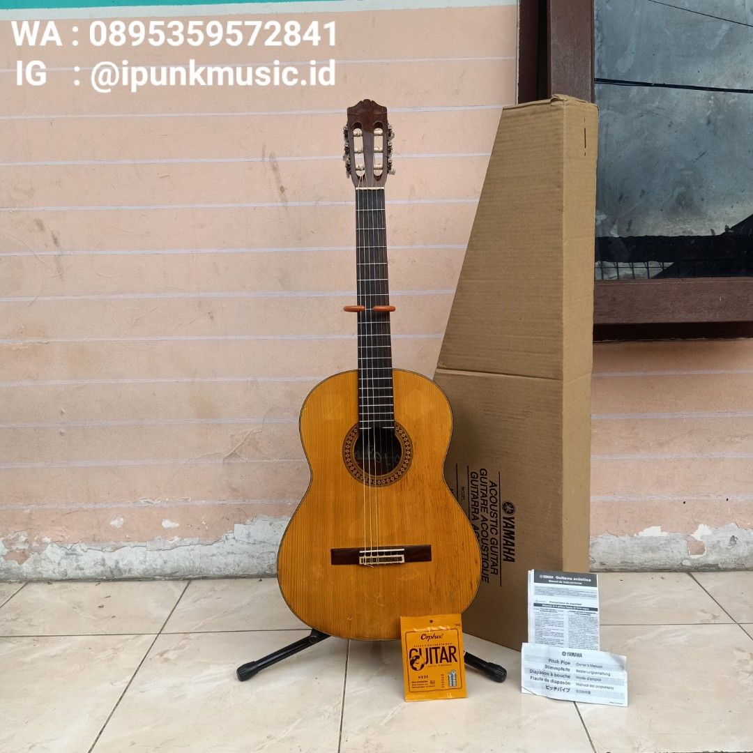 Yamaha C370 Original Gitar Klasik (Seri di atas C315) + Senar Baru Nilon, Musik & Media, Alat di ...
