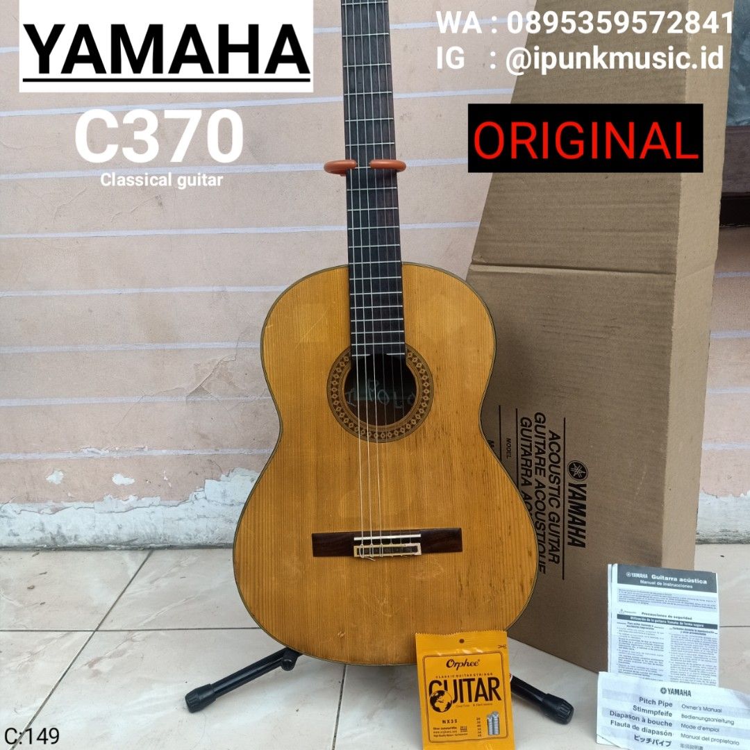 Yamaha C370 Original Gitar Klasik (Seri di atas C315) + Senar Baru Nilon, Musik & Media, Alat di ...