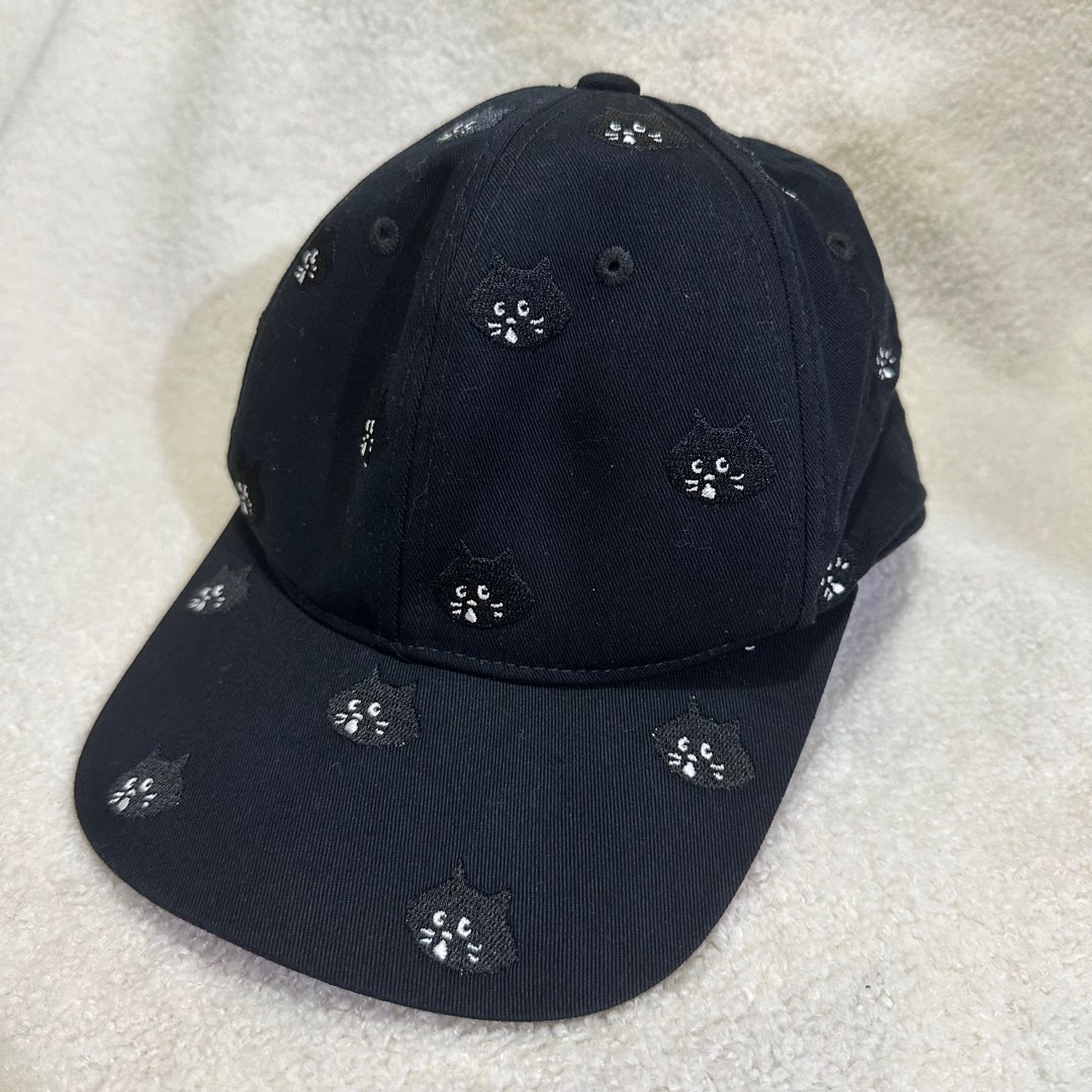 全新絕版 ne-net 貓 黑色鴨舌帽 膠帶可調校大小 black cap cat, 男裝, 手錶及配件, 棒球帽、帽 - Carousell