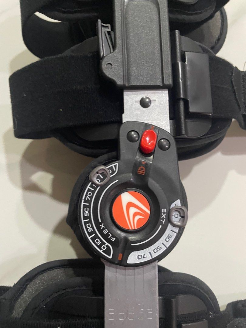 Breg T-Scope dan Elbow Crutches set., Community on Carousell