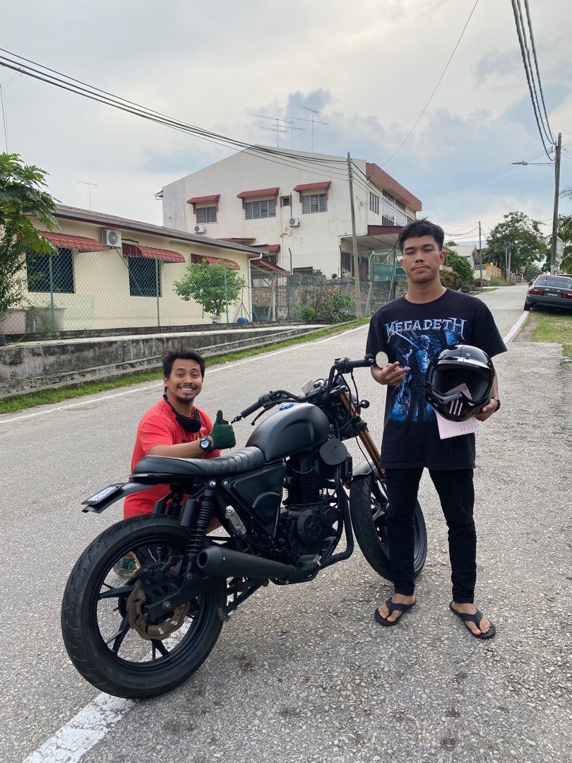 Cafe Racer Bike RKV200 Custom Bratt Bobber Tracker Refurbished ...