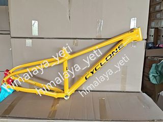 CYCLONE thru axle boost frame, mountain bike frame. set up with koozer ...