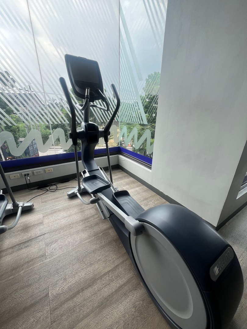 Elliptical Machine Precor, Sports Equipment, Exercise & Fitness, Cardio ...