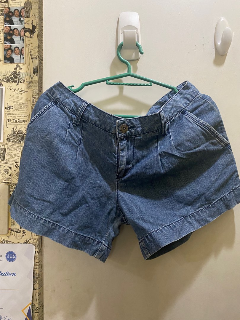 Freego Jean Short, Women's Fashion, Bottoms, Shorts on Carousell