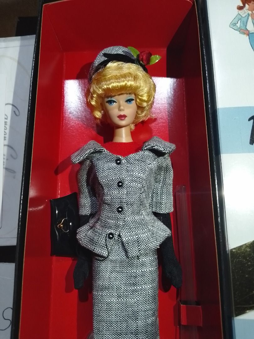 Gold label-Barbie -Career Girl Vintage Reproduction, Hobbies & Toys ...