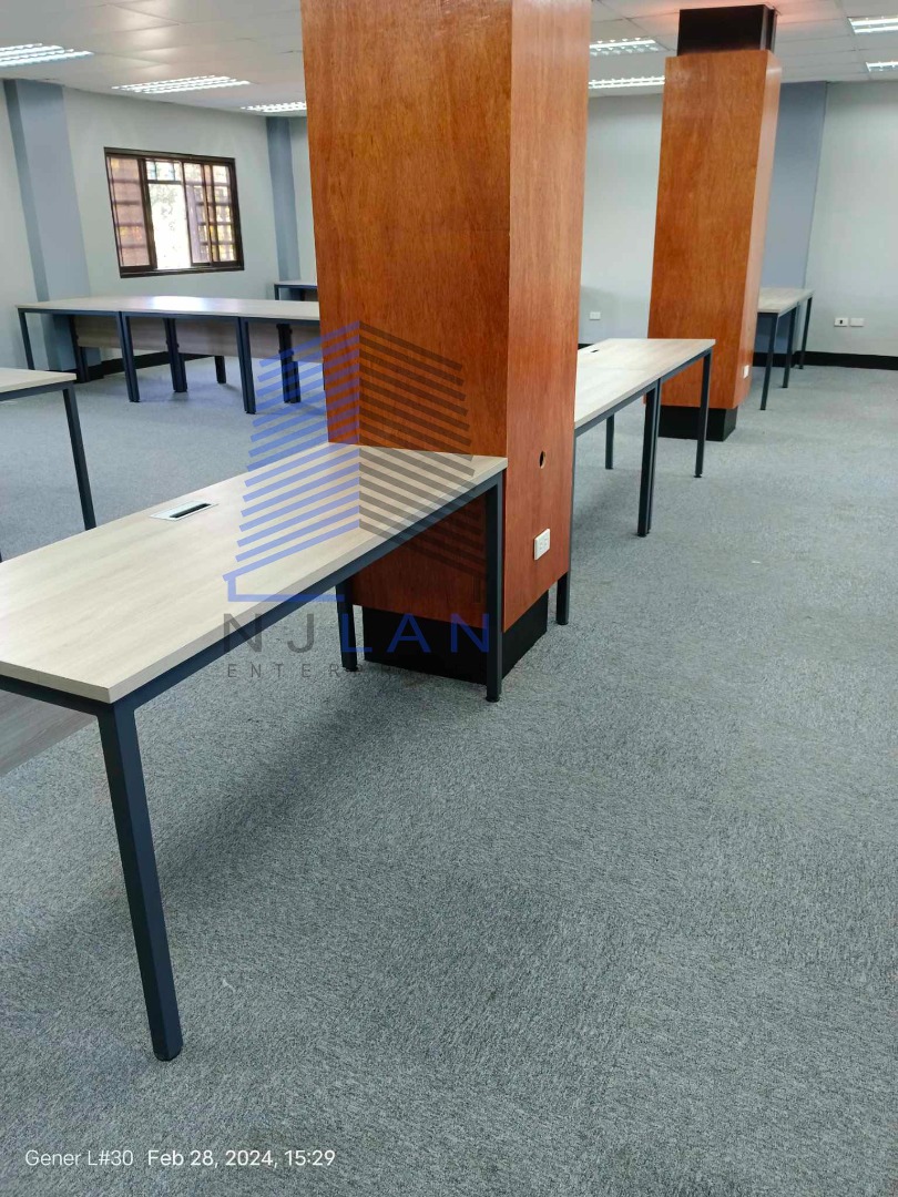 LINEAR WORKSTATION OFFICE FURNITURE PARTITION, Furniture & Home Living ...