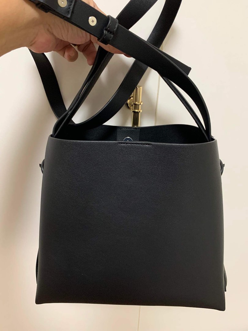 Mango bucket bag, Women's Fashion, Bags & Wallets, Cross-body Bags on ...