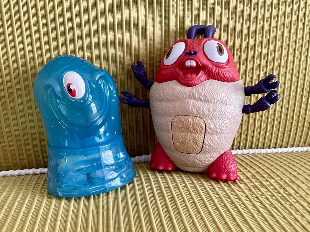 McDonald's toy - 2009 Monsters vs Aliens - B.O.B. & Insectosaurus ...