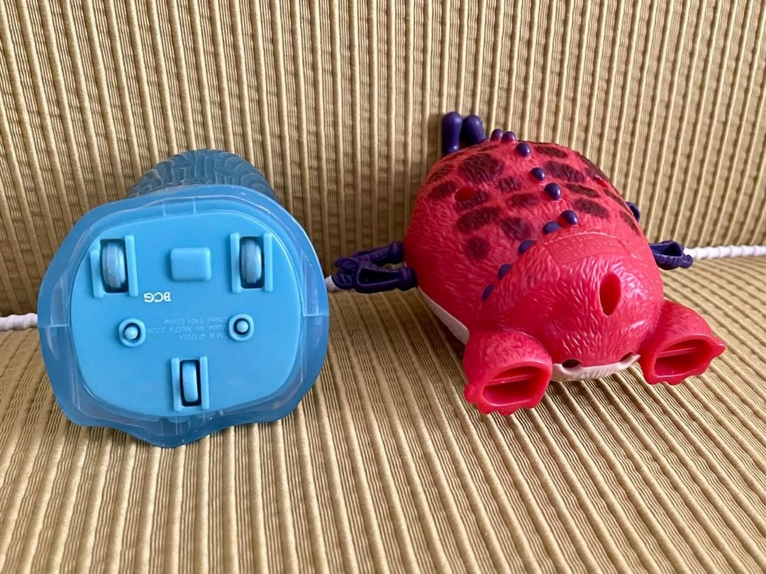 McDonald's toy - 2009 Monsters vs Aliens - B.O.B. & Insectosaurus ...