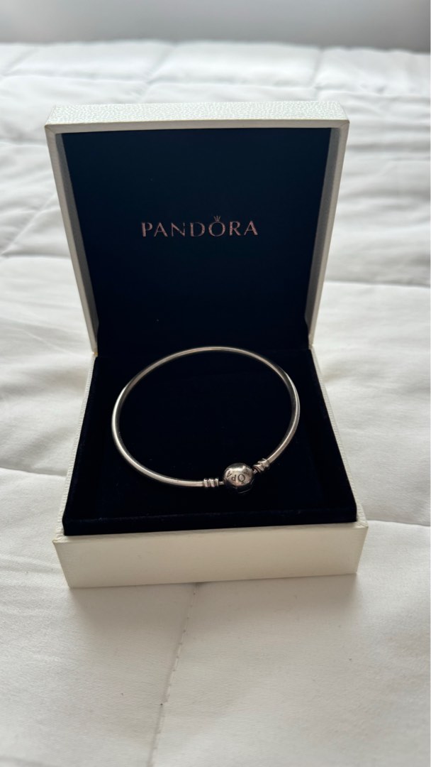 Pandora bangle, Women's Fashion, Jewelry & Organizers, Bracelets on ...