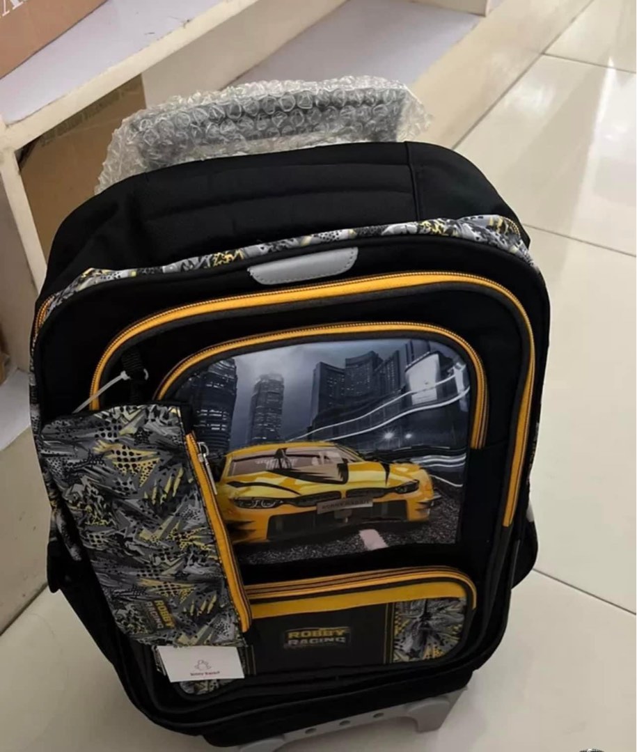 Robby rabbit race and drift 17inch detachable trolley, Men's Fashion ...