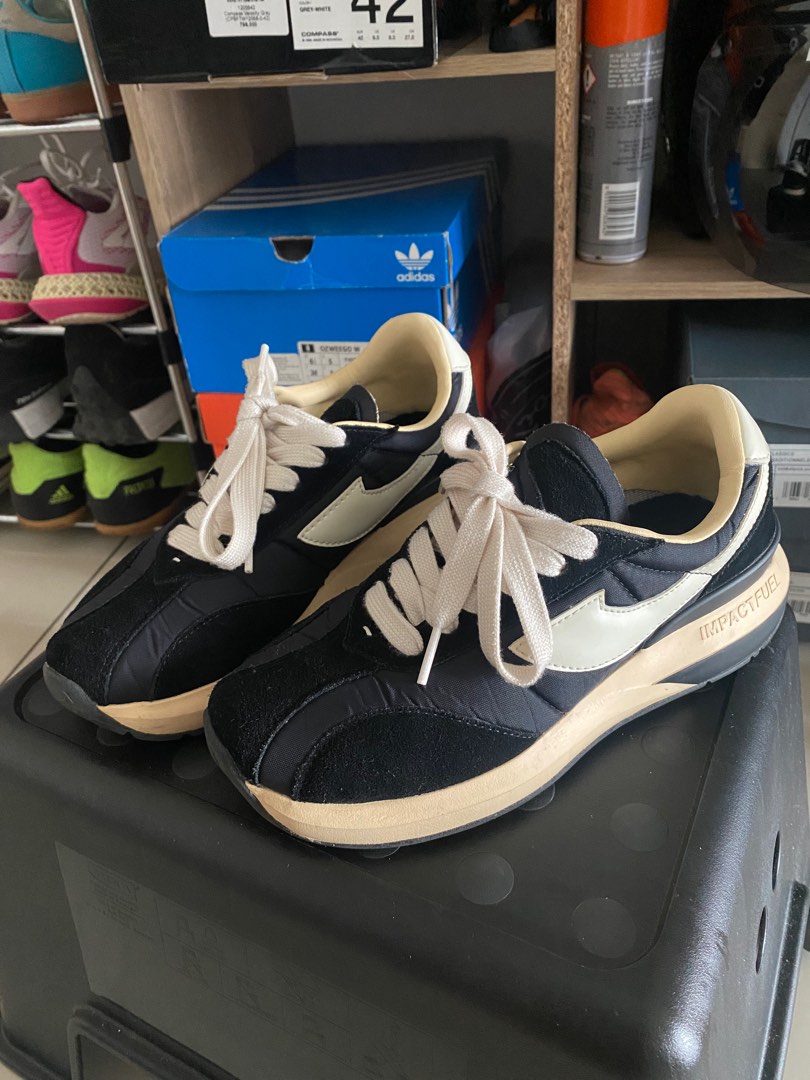 Sepatu Compass Velocity Retrograde, Women's Fashion, Footwear, Sneakers ...
