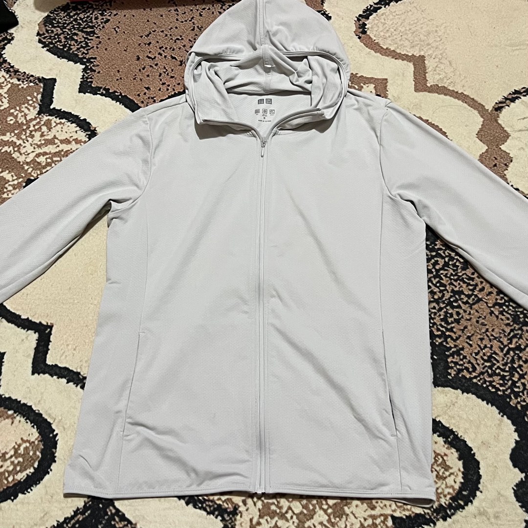 uniqlo jacket, Women's Fashion, Coats, Jackets and Outerwear on Carousell