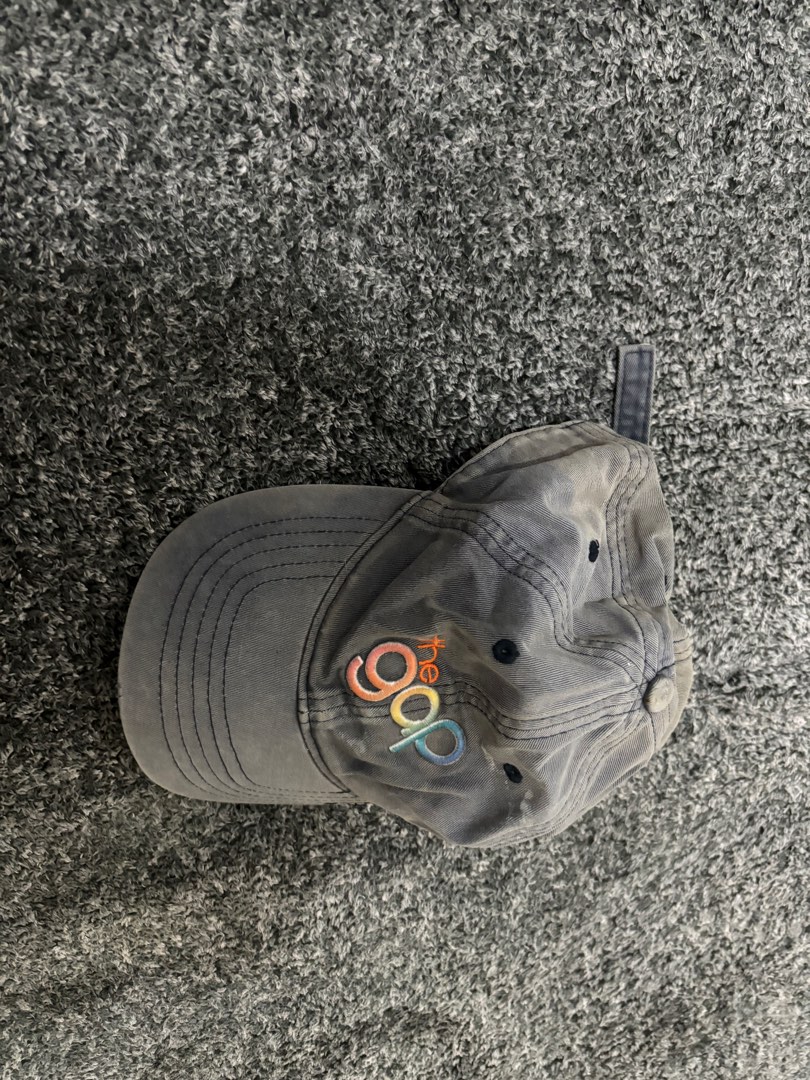Vintage Gap cap, Men's Fashion, Watches & Accessories, Caps & Hats on ...