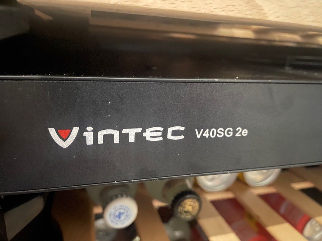 Vintec Wine Chiller (Dual-zone), TV & Home Appliances, Kitchen ...