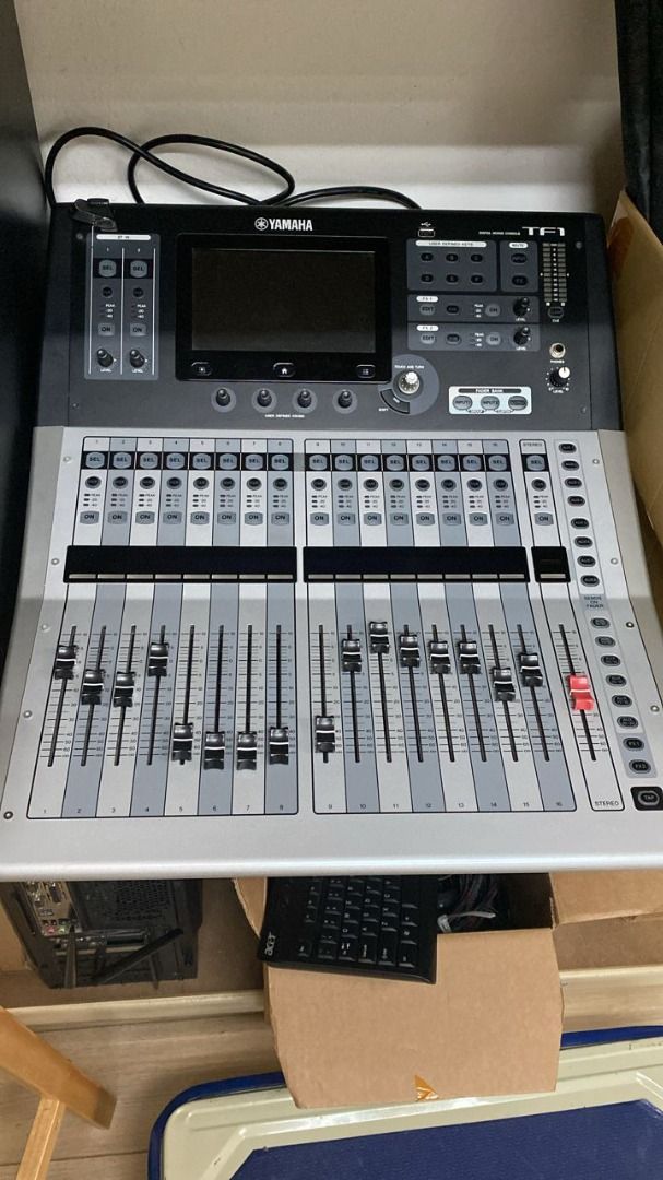 Yamaha TF1 16-Channel Digital Mixer (TF-1), Audio, Portable Audio ...