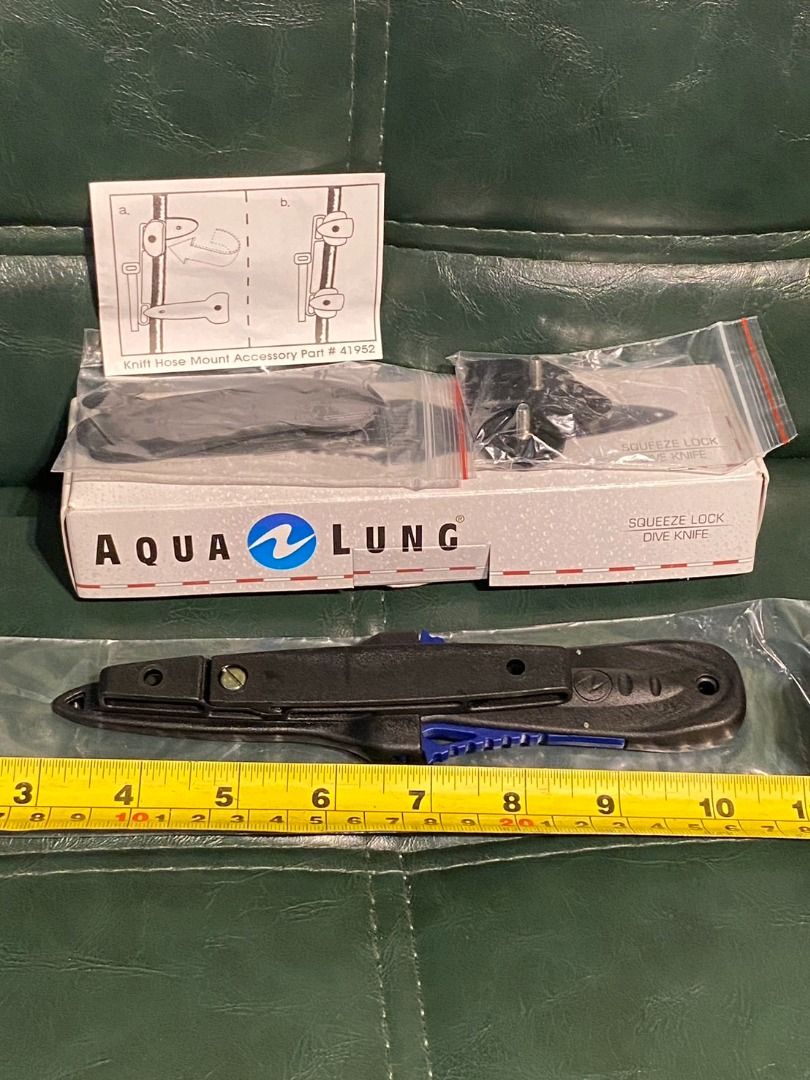 AQUA LUNG 潛水刀 Squeeze Lock Knife 藍 99%近全新 有盒 可裝中壓管 無面交, 體育器材, 其他運動配件在旋轉拍賣