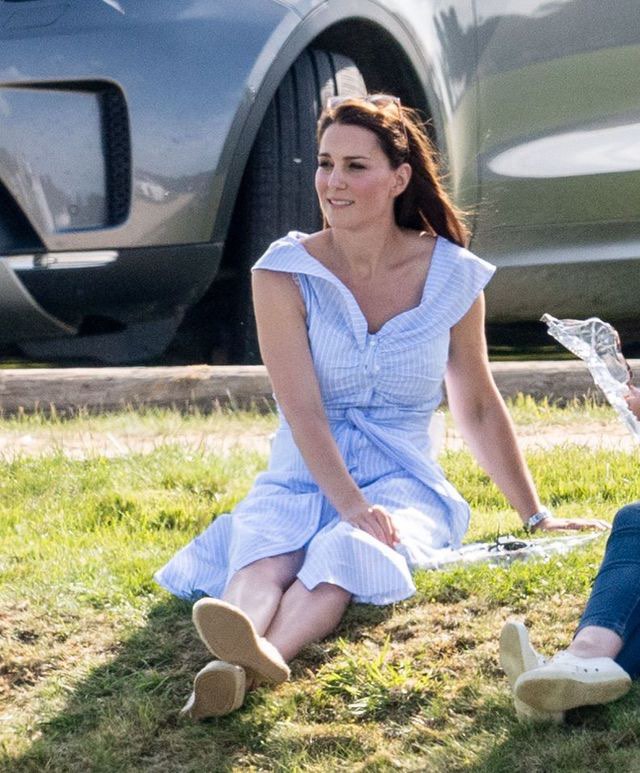 As seen worn by Duchess Kate Middleton Zara dress, Women's Fashion ...