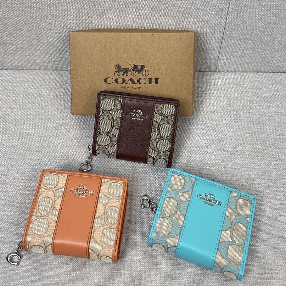 Coach Snap Wallet in Signature Jacquard, Women's Fashion, Bags ...