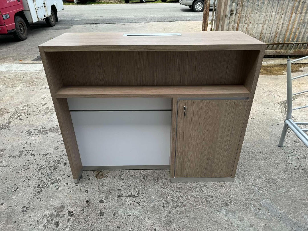 Counter Reception Table Meja Display Cabinet, Furniture & Home Living ...