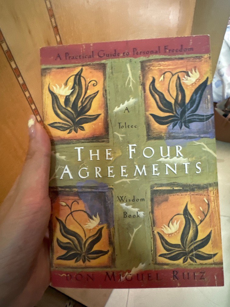 English non-fiction book “The Four Agreements”, 興趣及遊戲, 書本 & 文具, 小說 ...