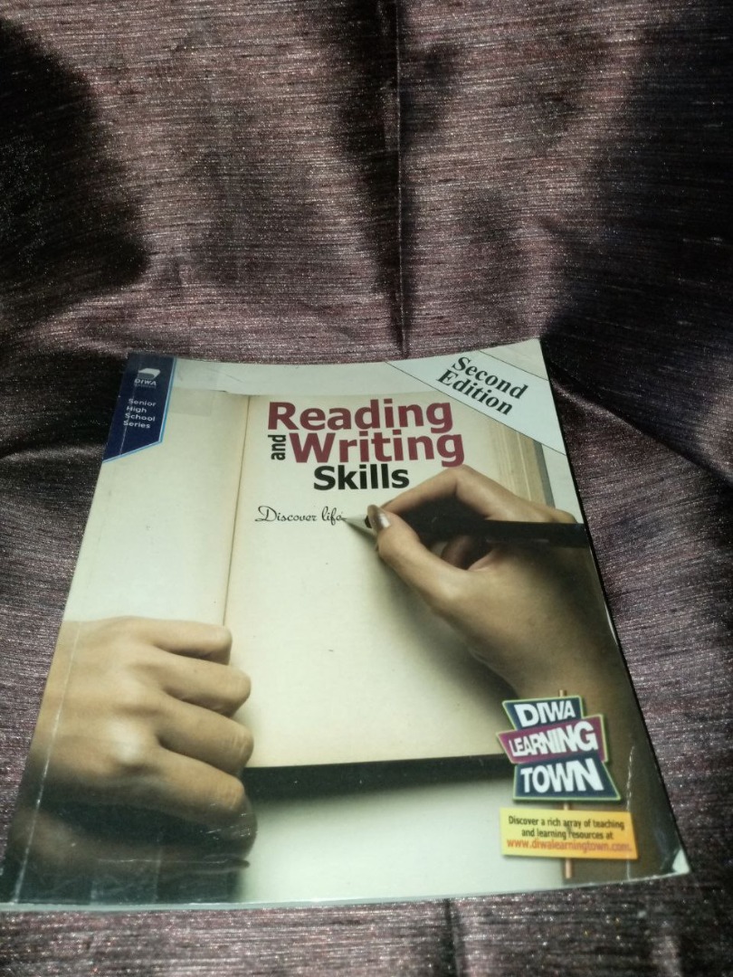 Grade 11 Reading and Writing 11 Book, Hobbies & Toys, Books & Magazines ...