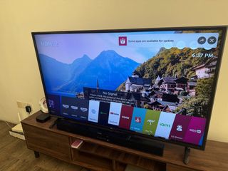 LG SMART TV 4k 55 INCH, TV & Home Appliances, TV & Entertainment, TV on ...