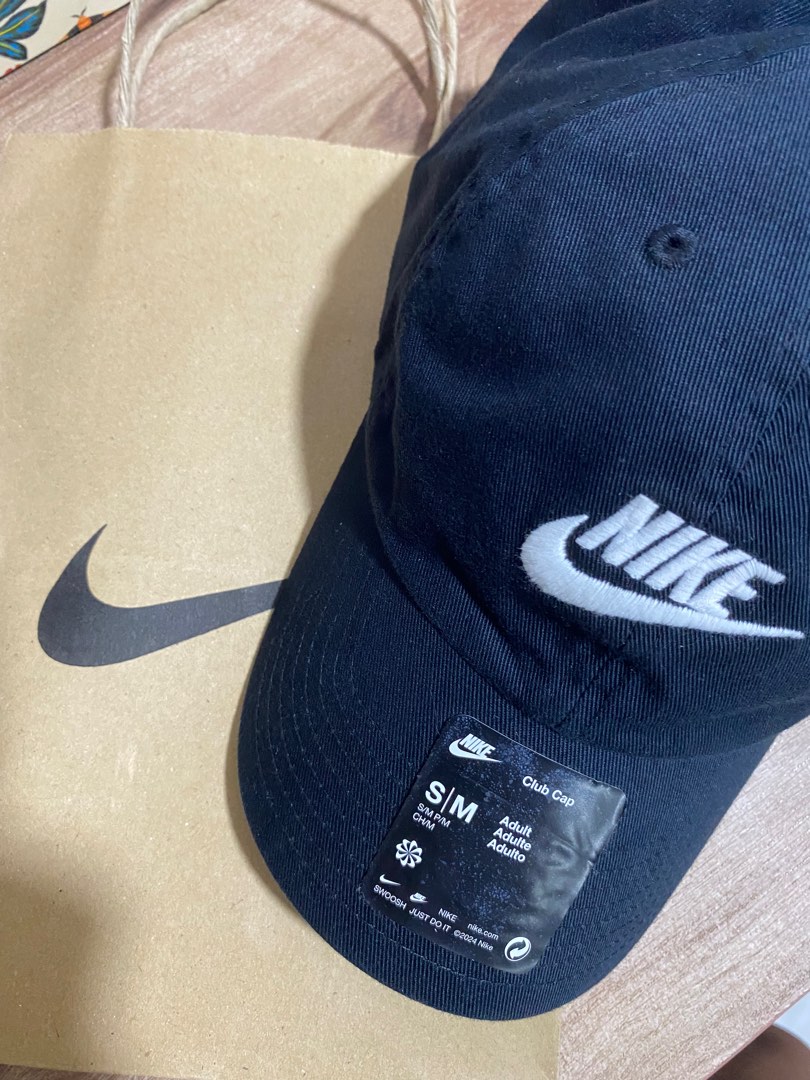 Nike Club Cap, Men's Fashion, Watches & Accessories, Caps & Hats on ...