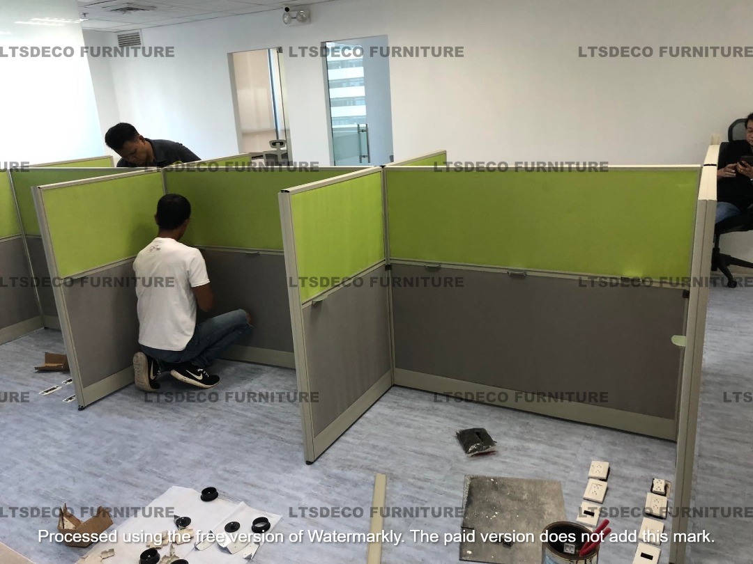 Office Partition Made to Order Cubicle with Two-tone Color Office ...